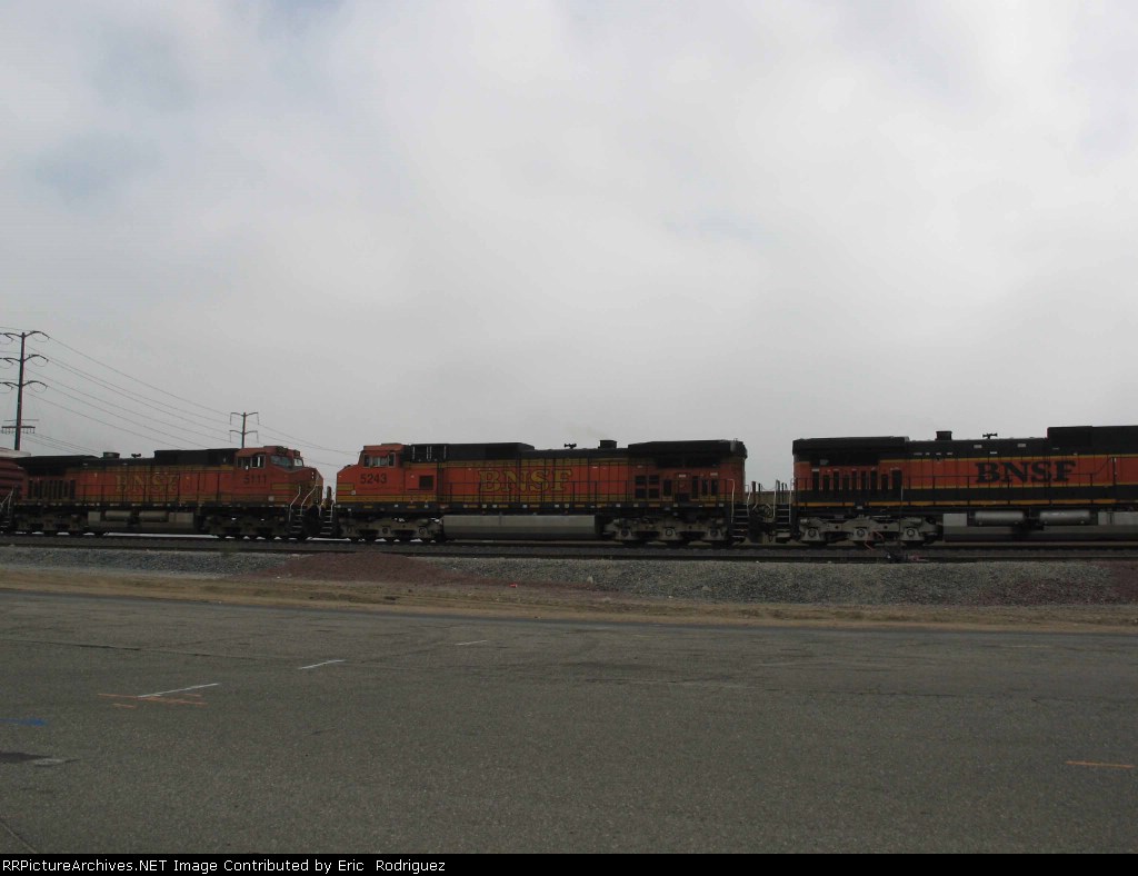 BNSF 5243